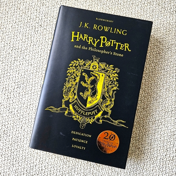 Warner Bros. | Accents | Harry Potter And The Philosophers Stone ...